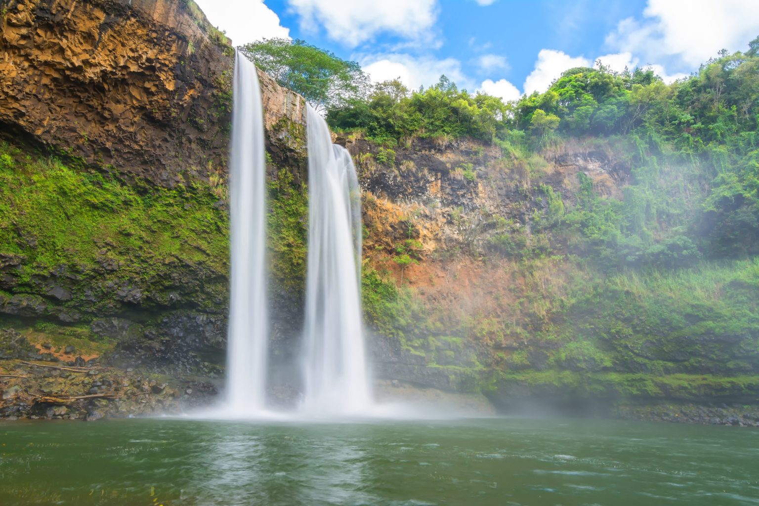 Drive to waterfalls in Maui | Best Waterfalls | Maui Beach Parks