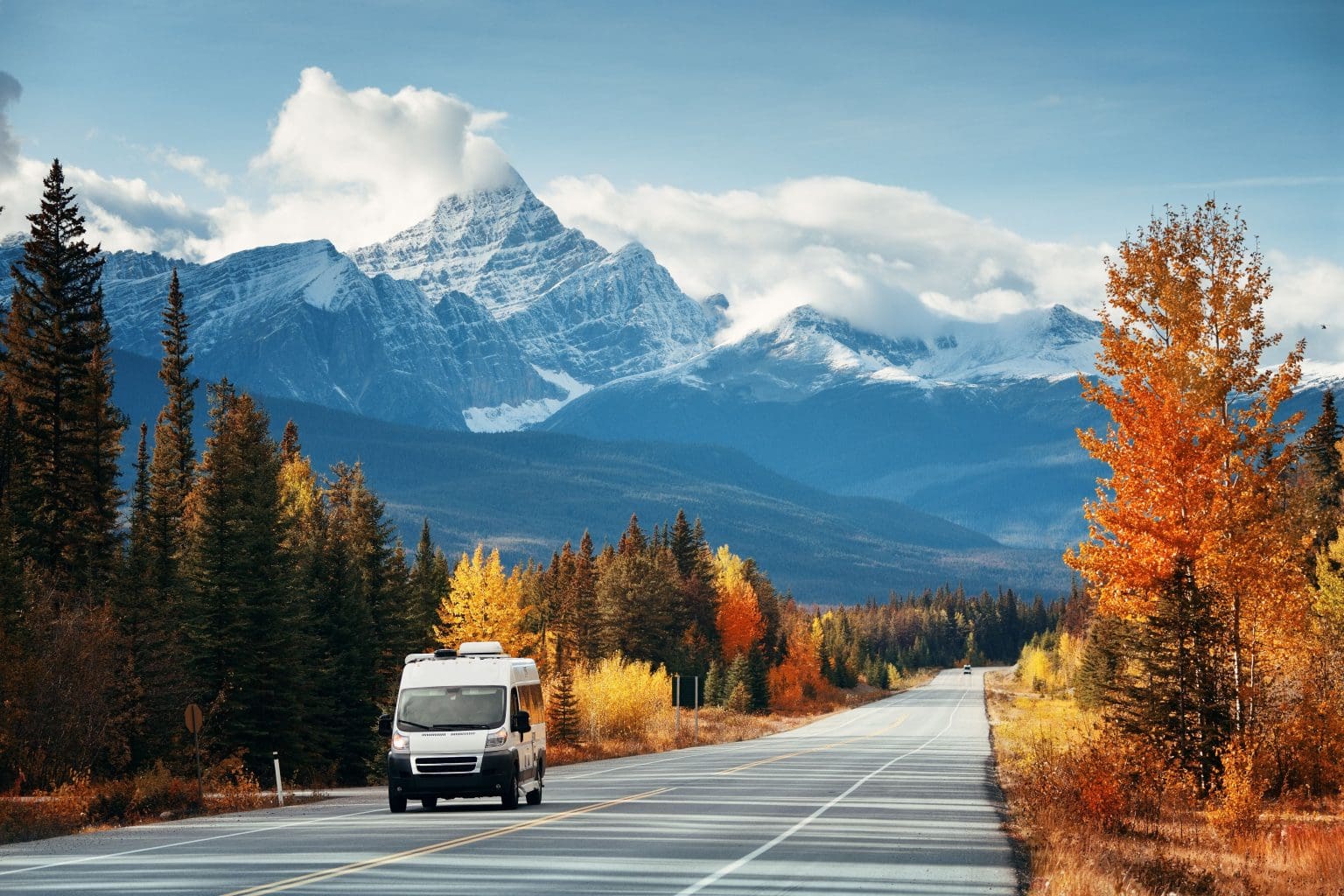 Jasper National Park Guide: Best Hikes, Lakes, Wildlife & Tips